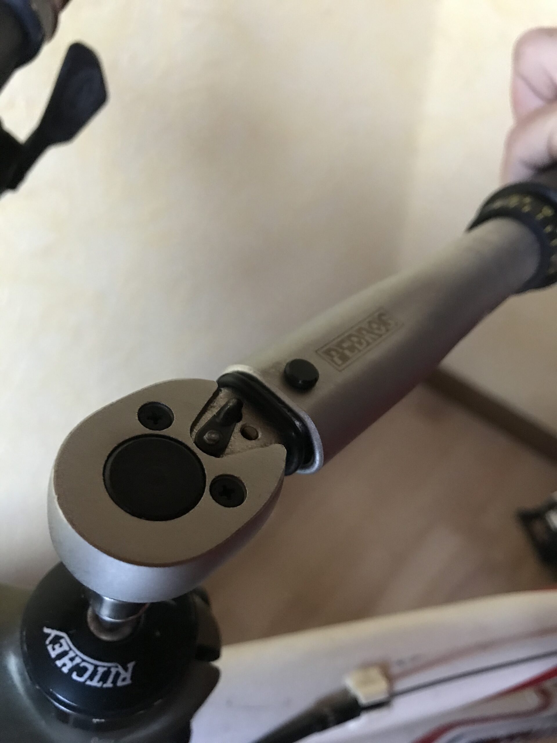 How To: Use a Torque Wrench On a Bike? (4 Simple Steps) - Bike Faff